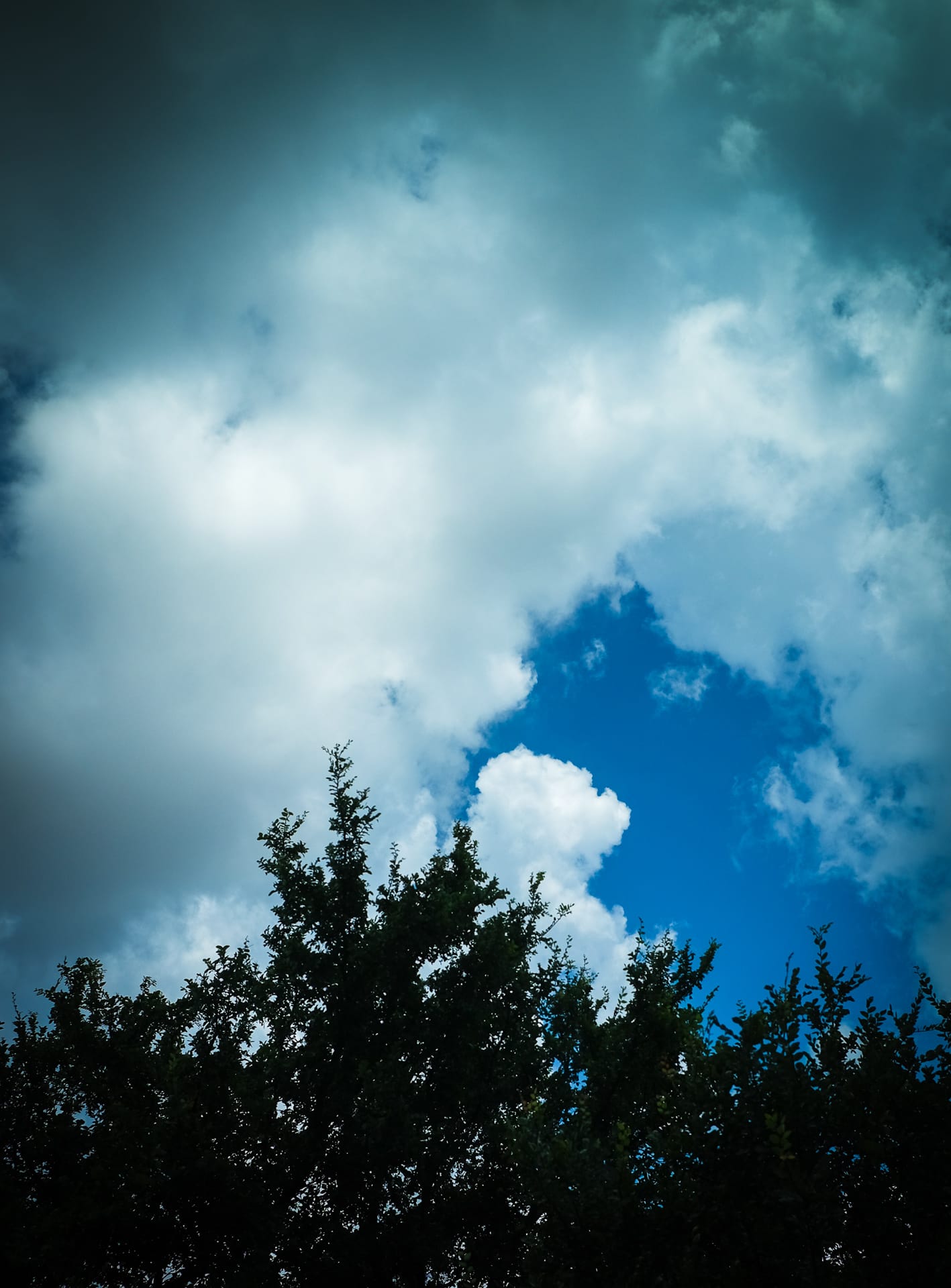 Before the Storm | 10nineteen