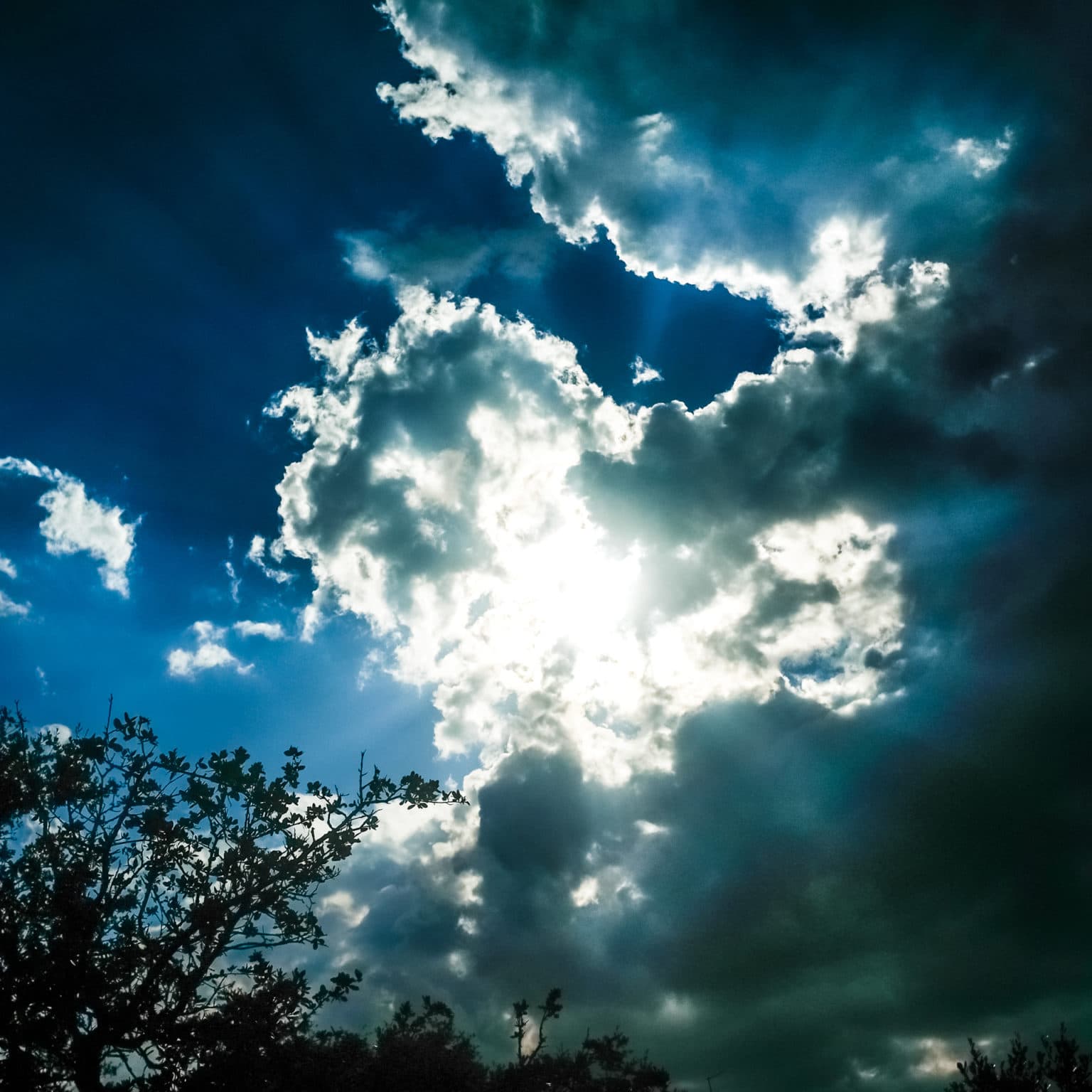 Evening Clouds Time-Lapse | 10nineteen