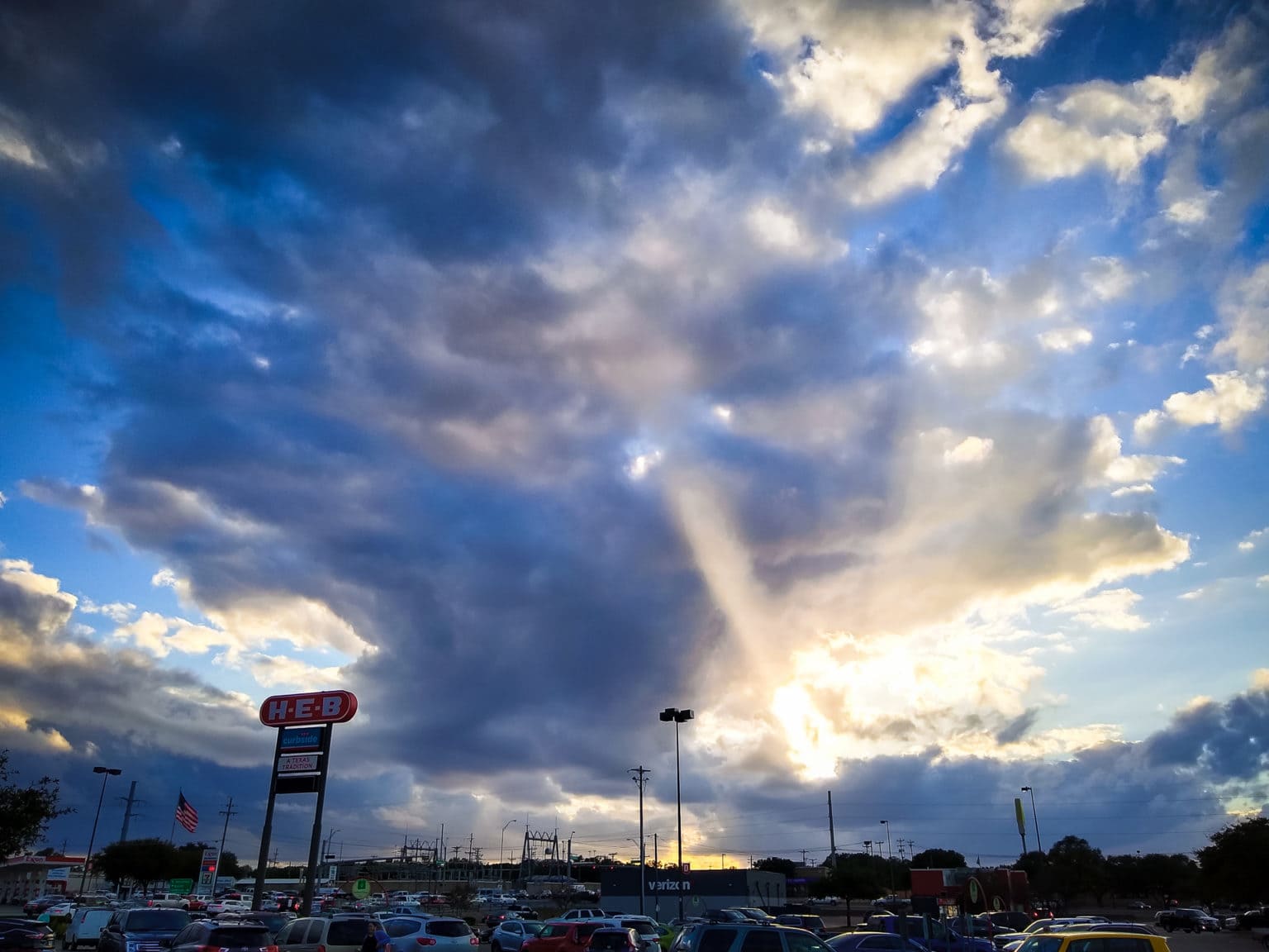 Texas Sunset Snapshot at the HEB | 10nineteen