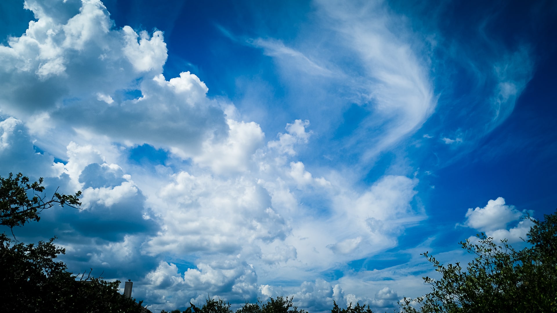 Pretty Clouds in Motion | 10nineteen